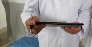 Polygraphie : diagnostiquer l’apnée du sommeil à domicile